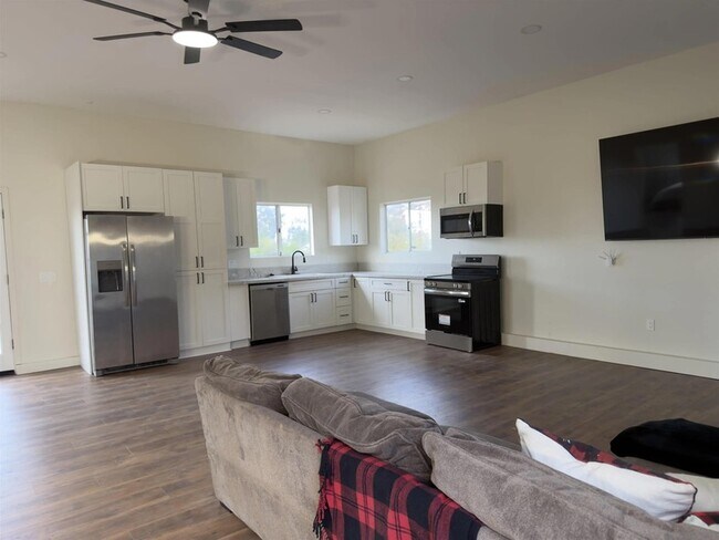 2062 Valley Rim Rd - El Cajon, CA 1 units available | CorporateHousing