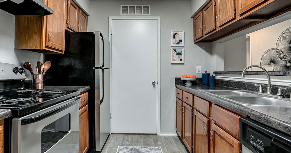 Woodview Apartments - Kansas City, KS 17 units available | CorporateHousing