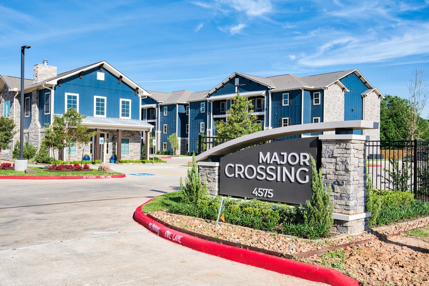 Major Crossing - Beaumont, TX 2 units available | CorporateHousing