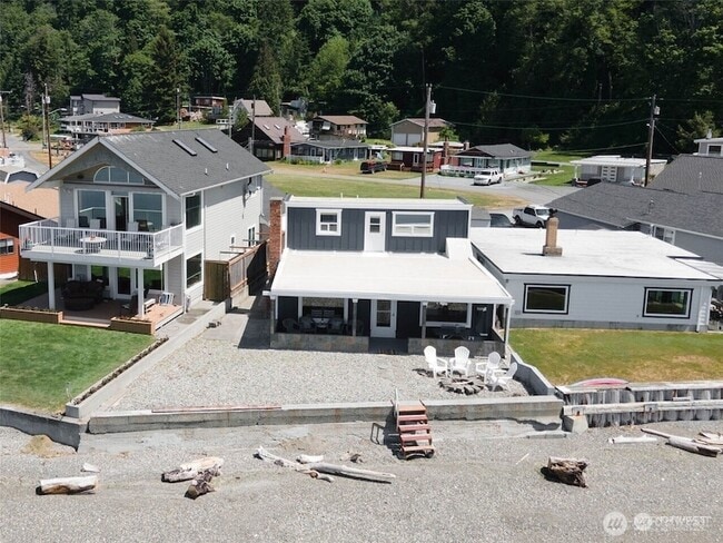 14300 Frans Dr - Stanwood, WA 1 units available | CorporateHousing