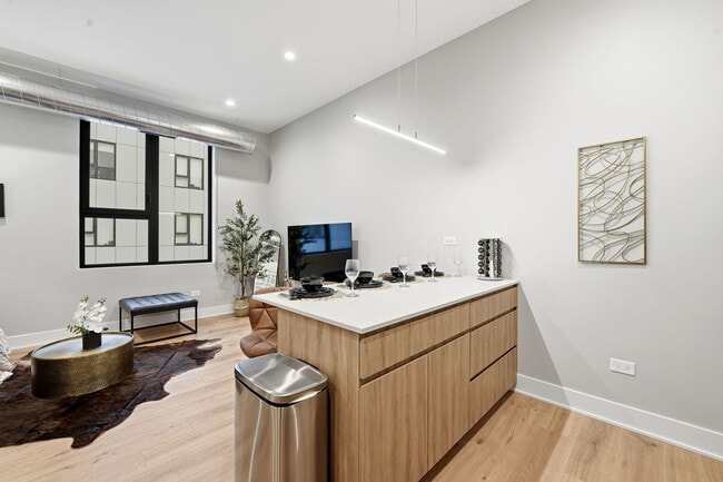 6044 N Winthrop Ave Unit ID1377801P - Chicago, IL 1 units available ...