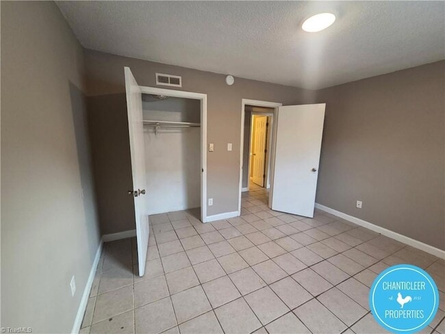 1500 Autumn Dr Unit 1 - Greensboro, NC 1 units available | CorporateHousing