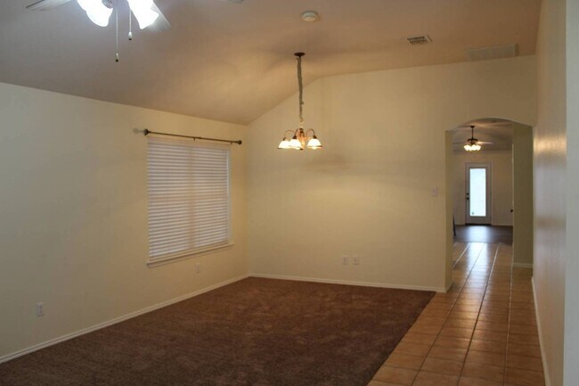 4040 Summerhill Ln - Fort Worth, TX 1 units available | CorporateHousing