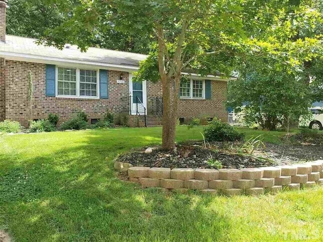 7708 Longstreet Dr - Raleigh, NC 1 units available | CorporateHousing