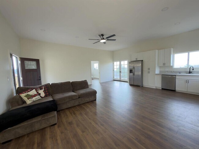 2062 Valley Rim Rd - El Cajon, CA 1 units available | CorporateHousing