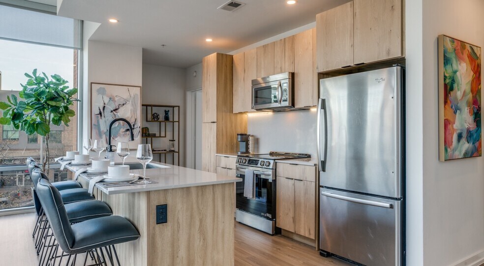 3700M - Dallas, TX 38 units available | CorporateHousing