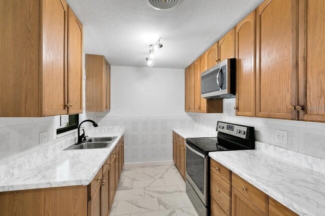 10625 Bresslyn Blvd - Orlando, FL 1 units available | CorporateHousing