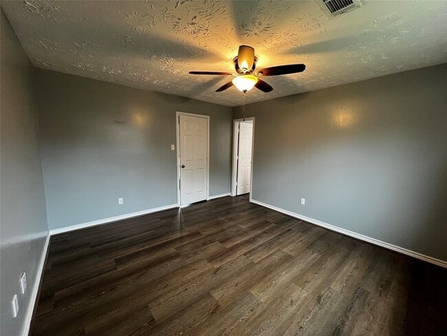 19819 Dawn Mist Dr - Humble, TX 1 units available | CorporateHousing