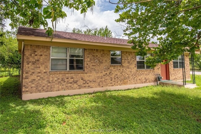 601 Martin Luther King Jr Blvd - Cameron, TX 1 units available ...