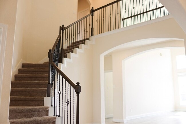 1236 Laurel Lp - Angleton, TX 1 units available | CorporateHousing