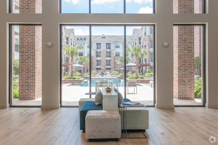 Villas At Bunker Hill