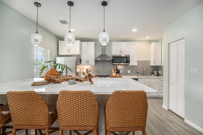 1014 11th St Rental - Galveston, TX 1 units available | CorporateHousing