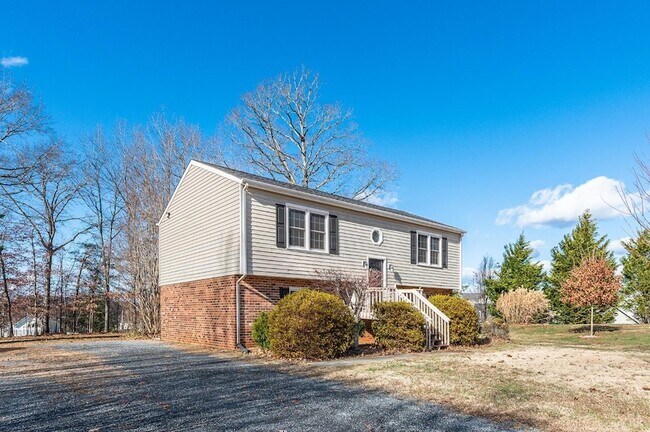 Corporate Houses for Rent in Timberlake, VA