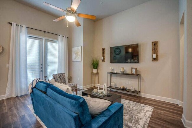 Luxia Craig Ranch Apartments - McKinney, Texas - 50 units available ...