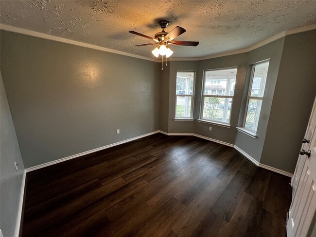 19819 Dawn Mist Dr - Humble, TX 1 units available | CorporateHousing