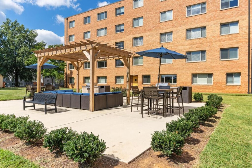 Wood Lee Arms - Arlington, VA 4 units available | CorporateHousing