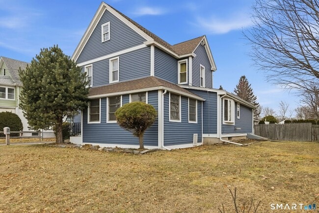 44 E Cedar St - Newington, CT 1 units available | CorporateHousing