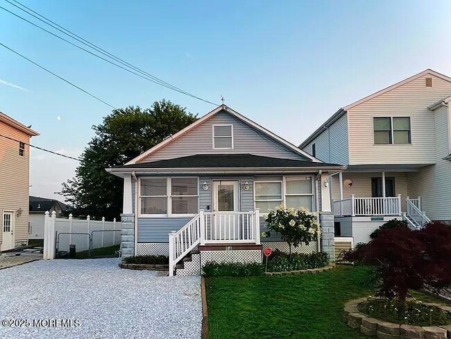 546 E Bayview Ave - Ocean Gate, NJ 1 units available | CorporateHousing