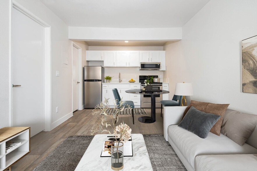 Harmon 370 - Las Vegas, NV 71 units available | CorporateHousing