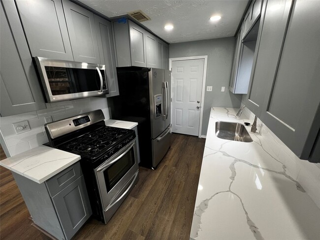 19819 Dawn Mist Dr - Humble, TX 1 units available | CorporateHousing