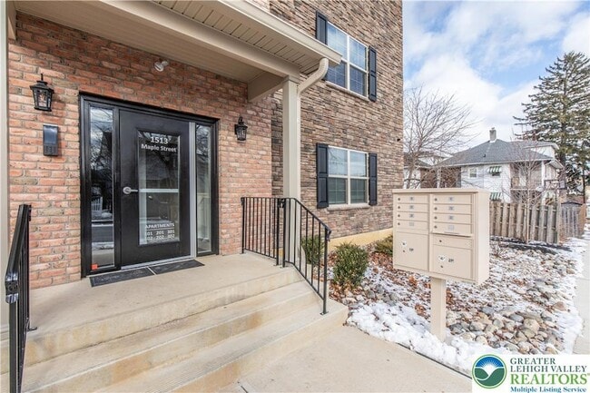 1513 Maple St Unit 301 - Bethlehem, PA 1 units available | CorporateHousing