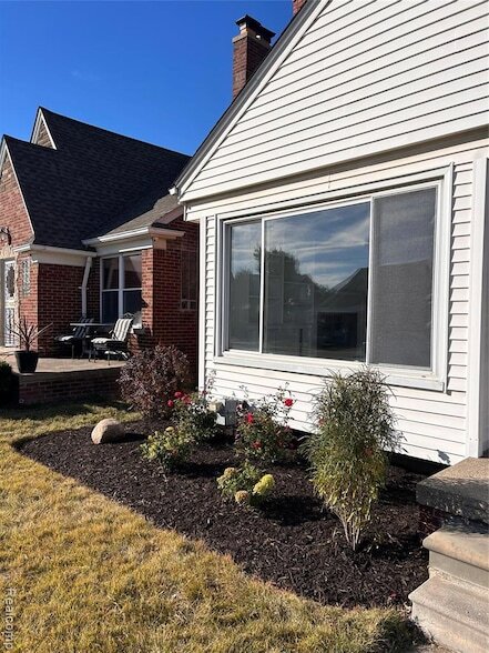 15161 Sprenger Ave - Eastpointe, MI 1 units available | CorporateHousing