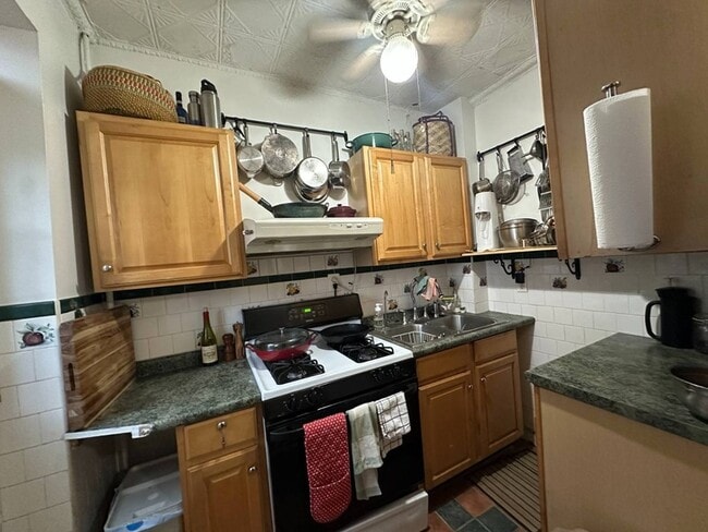 374 Columbia St - Brooklyn, NY 1 units available | CorporateHousing