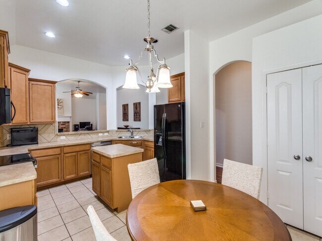 8409 Meadow Sweet Lane - Fort Worth, TX 1 units available ...