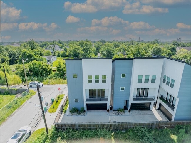 4124 Buck St - Houston, TX 1 units available | CorporateHousing