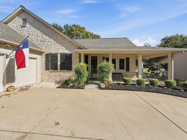 126 Cold Springs Dr - Georgetown, TX 1 units available | CorporateHousing